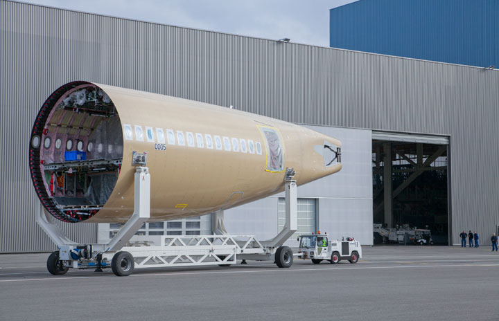 エアバス、A350試験機5機目の最終組立開始
