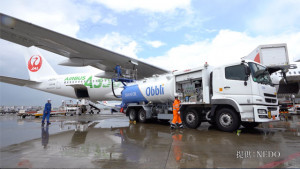 JALやANA、国産SAFで初フライト成功 木くずや藻が原料