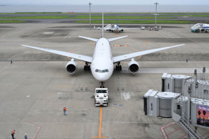 ANA、PWエンジン777運航再開 10月までに全機復帰