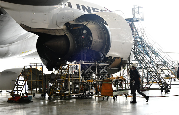 JAL、医療AIでエンジン整備 クレスコと共同開発、精密検査と不具合予測