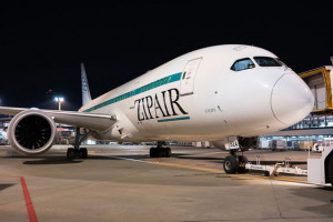 ZIPAIR、定期便で世界初のSAF通年使用 ホノルル線でCO2削減