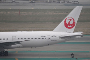 JALの777-200ER、初号機がビクタービル到着 20年10カ月の歴史に幕