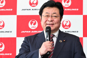 JAL、NYへCO2排出ゼロフライト 赤坂社長「ほんの先の未来を体験」
