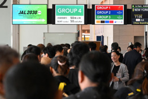 JAL、NYへCO2排出ゼロフライト 赤坂社長「ほんの先の未来を体験」