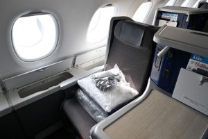 個室ファーストクラスも準備万端 写真特集・3年越しのANA A380 3号機就航