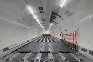 ヤマト・JALクロネコ貨物機、成田に2号機到着 スプリングJがA321運航