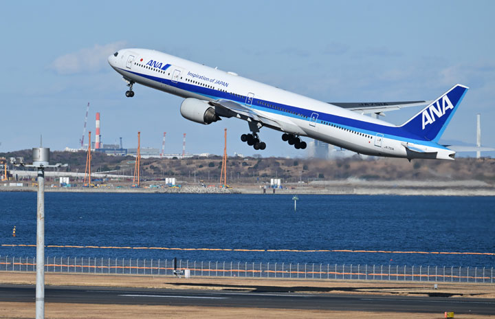 ANA、国内線4500円からタイムセール 8/8から10月-25年1月搭乗分