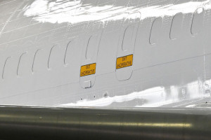 JAL、13年ぶり貨物機公開 767転用、DHLと東アジア協業