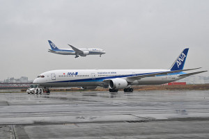 ANA、787-10国内線仕様お披露目 777-200より大きい次世代旗艦機