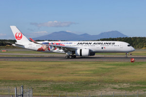 JAL、大谷選手「DREAM SHO JET」就航 新千歳の青空舞う