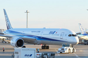 ANA、787-10国内線5号機が就航 初日は羽田－那覇・広島