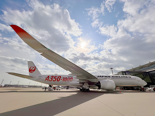 JAL、A350-1000をシンガポール期間投入 初日は初号機、羽田4機並びも