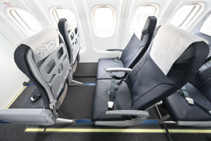 前方席は32インチ 写真特集・トキエア 3号機ATR42