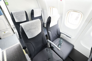 前方席は32インチ 写真特集・トキエア 3号機ATR42