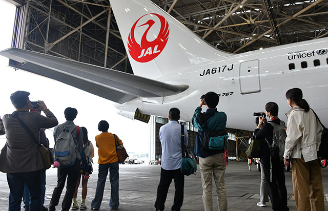 JAL、767就航40周年でイベント2日間 パイロット手書きテキストで“本気の航空教室”
